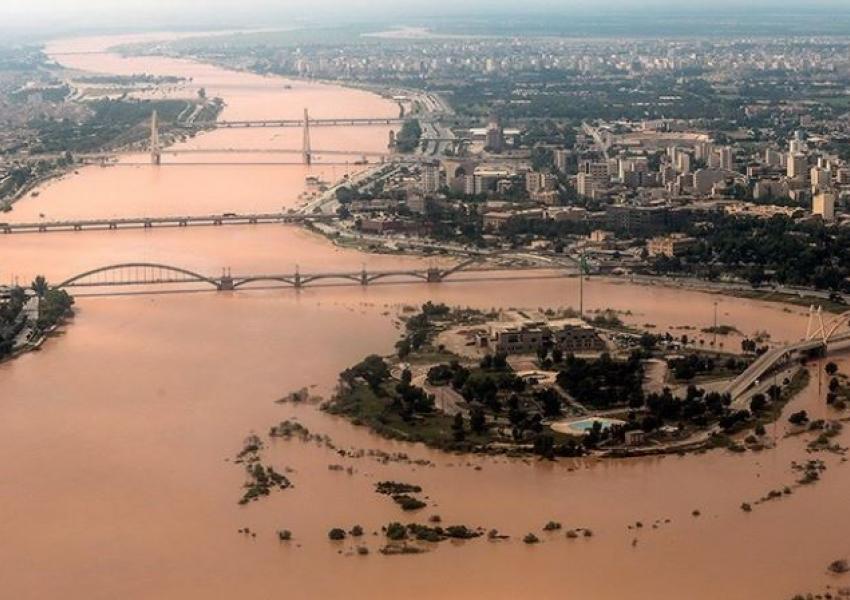 Flood Warning in West and Southwest of Iran | Iran International